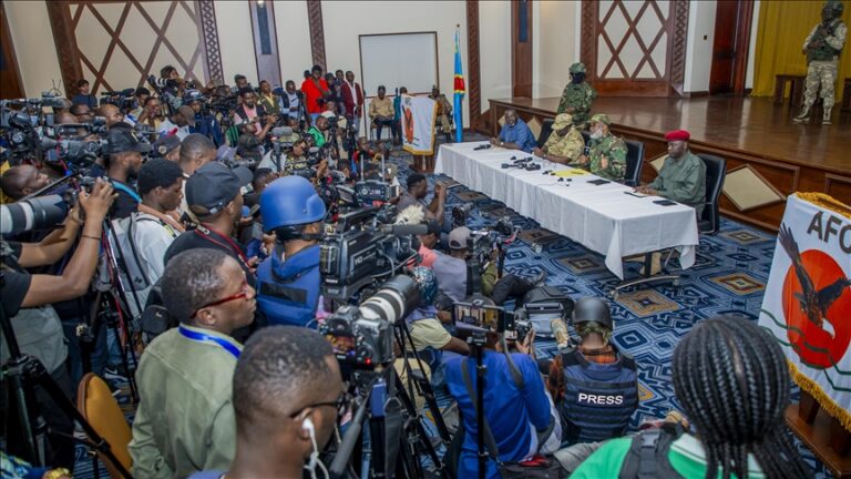 M23, Congo clash over prisoners in talks