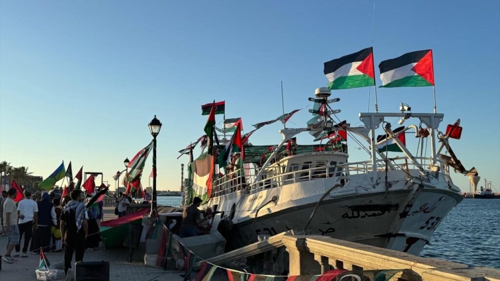 Libyan vessel Omar al-Mukhtar sets sail to aid Gaza